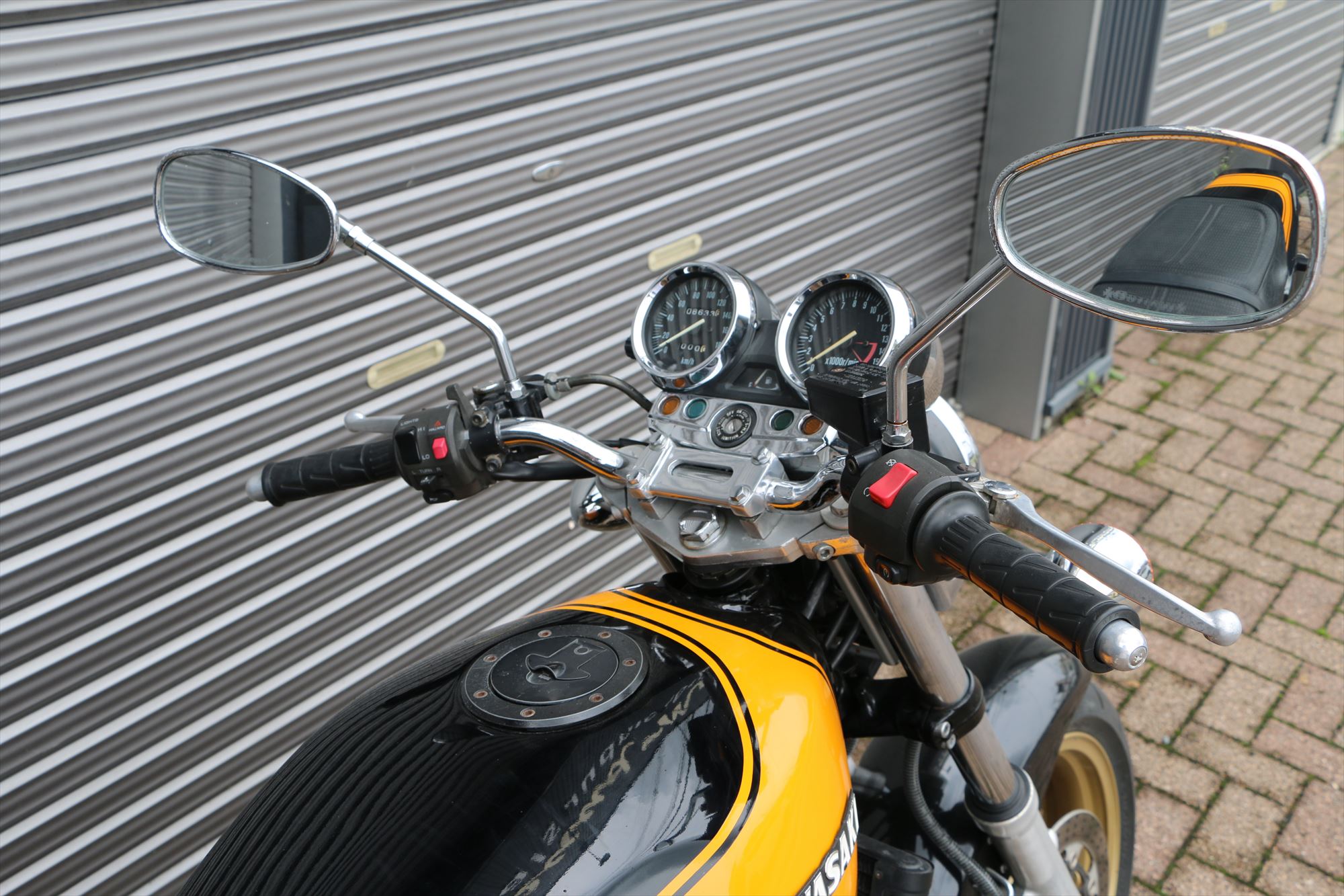 KAWASAKI ZEPHYR400X G3 イエローボール 美車(No11) | 絶版車 旧車 バイクショップ│京都城陽のサダルスウド ...